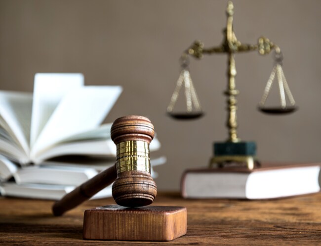 Temporary Injunction क्या है और इसे CPC के किन प्रावधानों के तहत ...